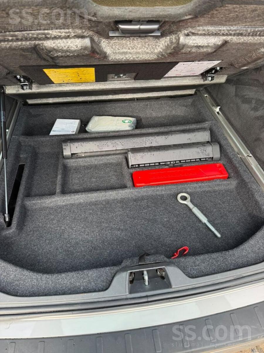 Volvo V70 2008 in Riga, with an engine capacity of 2.40 L and mileage of 336 thousand km for 3890 €, photo 18 on AUTOMOTO.COM.LV