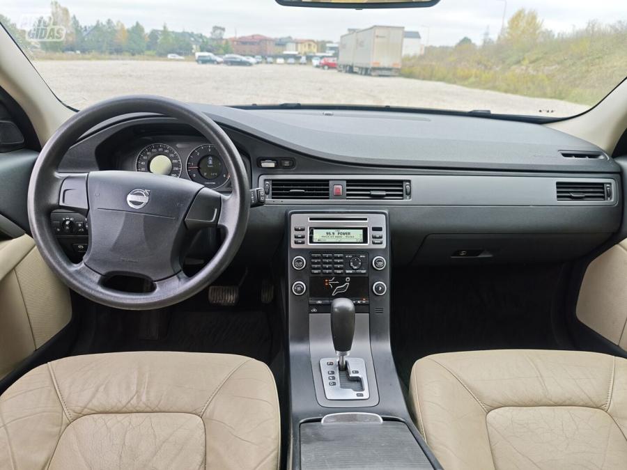 Volvo V70 2008 Viļņa, ar dzinēja tilpumu 2.40 L un nobraukumu 265 tūkst. km par 2500 €, foto 16 vietnē AUTOMOTO.COM.LV