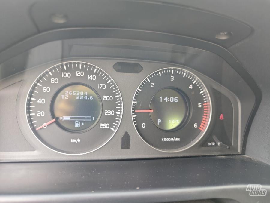 Volvo V70 2008 Viļņa, ar dzinēja tilpumu 2.40 L un nobraukumu 265 tūkst. km par 2500 €, foto 19 vietnē AUTOMOTO.COM.LV