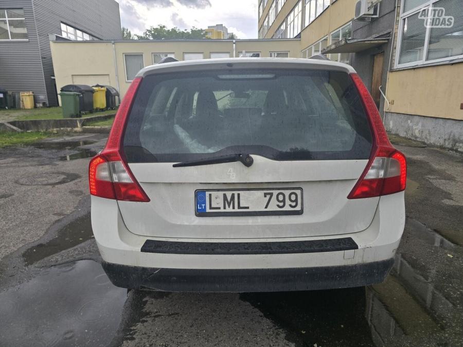Volvo V70 2008 Šauļi, ar dzinēja tilpumu 2.00 L un nobraukumu 436 tūkst. km par 1499 €, foto 6 vietnē AUTOMOTO.COM.LV