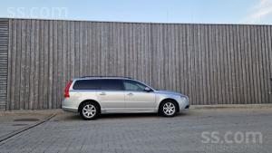 Volvo V70 2009 Jelgava, ar dzinēja tilpumu 2.40 L un nobraukumu 444 tūkst. km par 3150 €, foto 4 vietnē AUTOMOTO.COM.LV