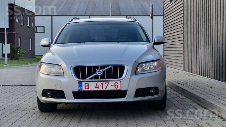 Volvo V70 2009 Jelgava, ar dzinēja tilpumu 2.40 L un nobraukumu 444 tūkst. km par 3150 €, foto 9 vietnē AUTOMOTO.COM.LV