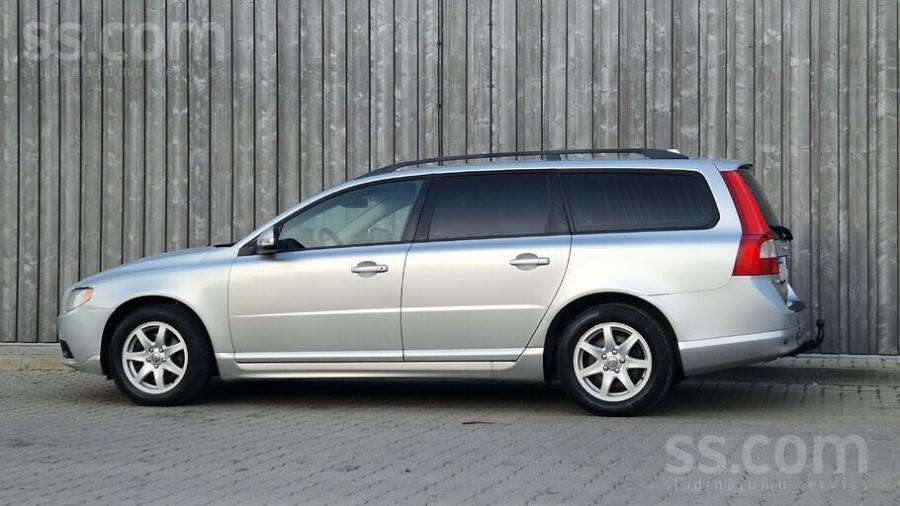Volvo V70 2009 Jelgava, ar dzinēja tilpumu 2.40 L un nobraukumu 444 tūkst. km par 3150 €, foto 21 vietnē AUTOMOTO.COM.LV