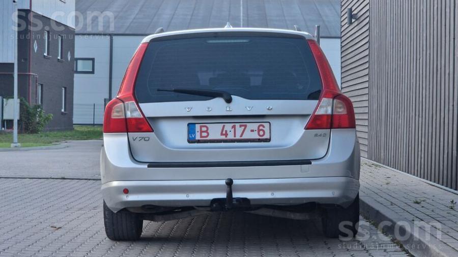 Volvo V70 2009 Jelgava, ar dzinēja tilpumu 2.40 L un nobraukumu 444 tūkst. km par 3150 €, foto 25 vietnē AUTOMOTO.COM.LV