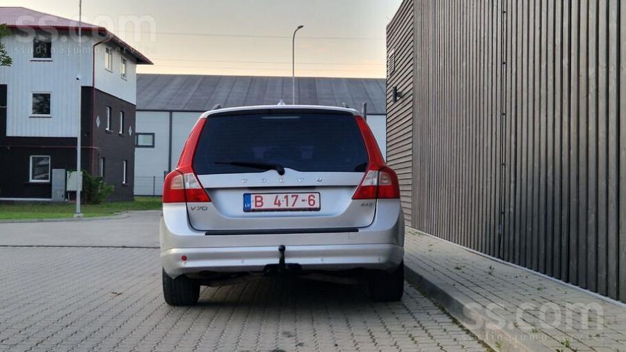 Volvo V70 2009 Jelgava, ar dzinēja tilpumu 2.40 L un nobraukumu 444 tūkst. km par 3150 €, foto 26 vietnē AUTOMOTO.COM.LV