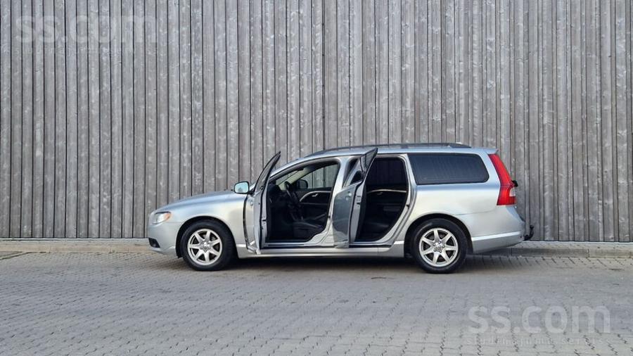 Volvo V70 2009 Jelgava, ar dzinēja tilpumu 2.40 L un nobraukumu 444 tūkst. km par 3150 €, foto 28 vietnē AUTOMOTO.COM.LV