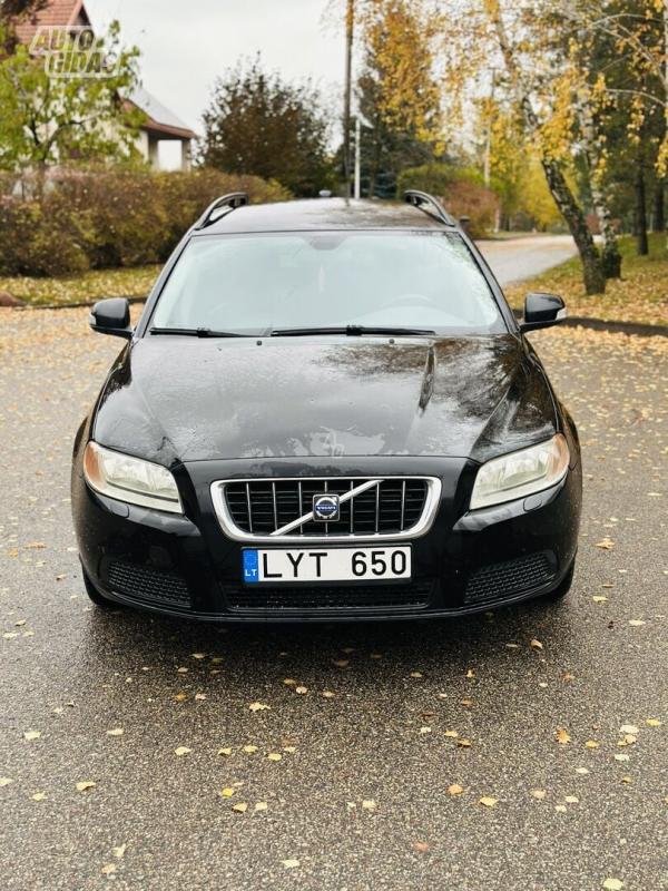 Volvo V70 2009 Viļņa, ar dzinēja tilpumu 2.40 L un nobraukumu 282 tūkst. km par 2700 €, foto 2 vietnē AUTOMOTO.COM.LV