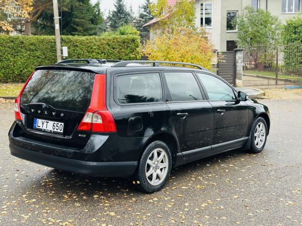 Volvo V70 2009 Viļņa, ar dzinēja tilpumu 2.40 L un nobraukumu 282 tūkst. km par 2700 €, foto 5 vietnē AUTOMOTO.COM.LV