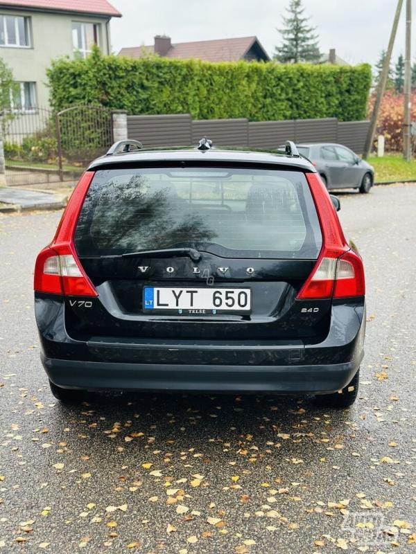 Volvo V70 2009 Viļņa, ar dzinēja tilpumu 2.40 L un nobraukumu 282 tūkst. km par 2700 €, foto 6 vietnē AUTOMOTO.COM.LV