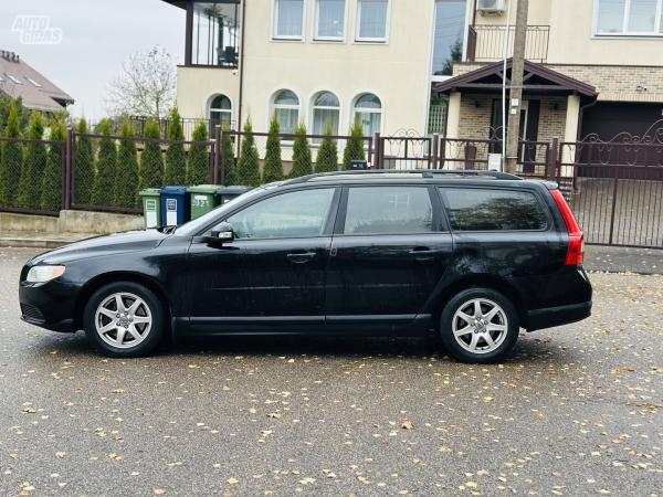 Volvo V70 2009 Viļņa, ar dzinēja tilpumu 2.40 L un nobraukumu 282 tūkst. km par 2700 €, foto 8 vietnē AUTOMOTO.COM.LV