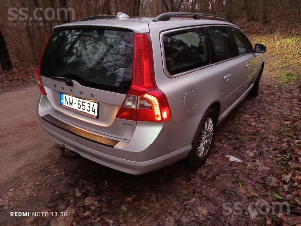 Volvo V70 2009 Tukums, ar dzinēja tilpumu 2.40 L un nobraukumu 312 tūkst. km par 4700 €, foto 3 vietnē AUTOMOTO.COM.LV