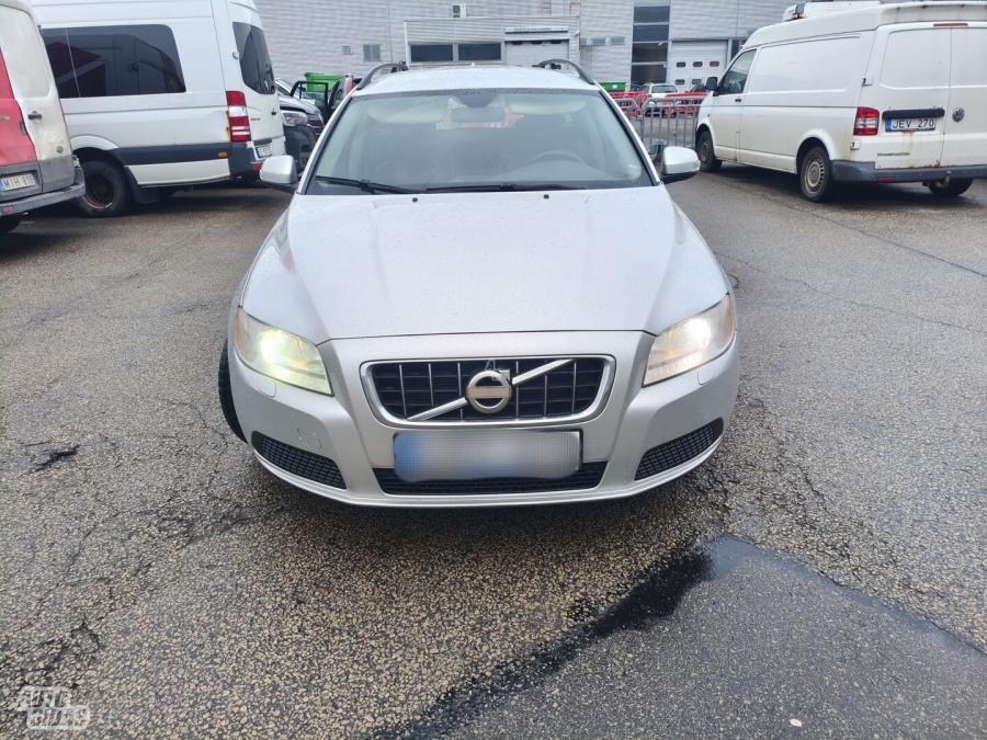 Volvo V70 2009 Viļņa, ar dzinēja tilpumu 2.00 L un nobraukumu 303 tūkst. km par 3300 €, foto 2 vietnē AUTOMOTO.COM.LV
