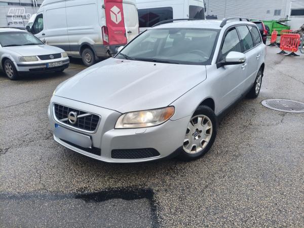 Volvo V70 2009 Viļņa, ar dzinēja tilpumu 2.00 L un nobraukumu 303 tūkst. km par 3300 €, foto 3 vietnē AUTOMOTO.COM.LV