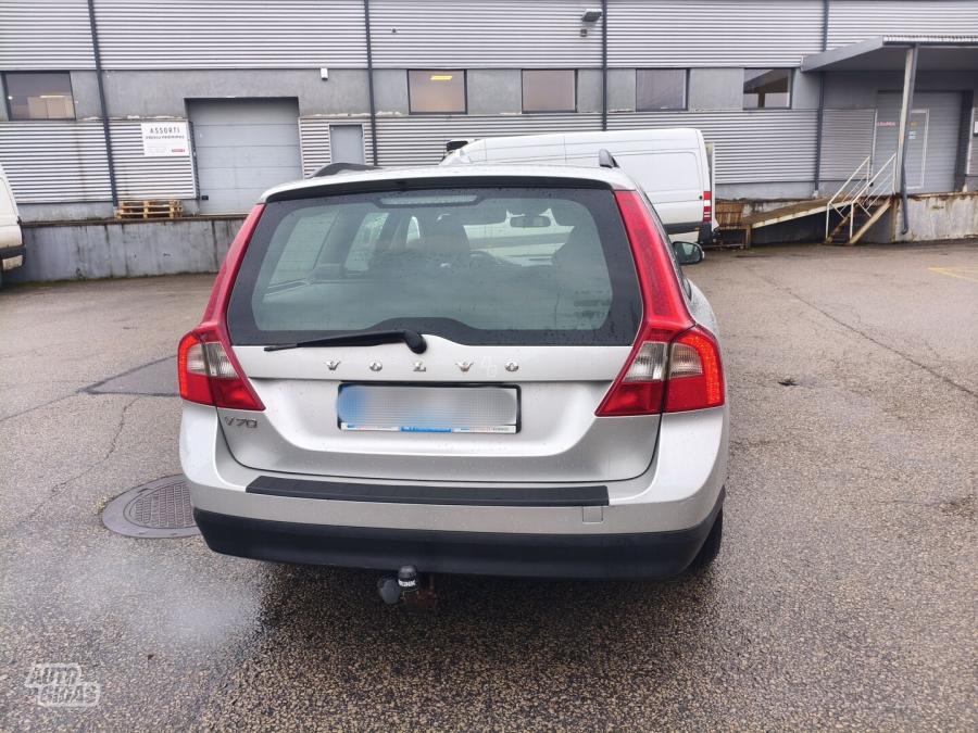 Volvo V70 2009 Viļņa, ar dzinēja tilpumu 2.00 L un nobraukumu 303 tūkst. km par 3300 €, foto 7 vietnē AUTOMOTO.COM.LV