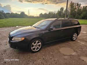 Volvo V70 2009 in Kaunas, with an engine capacity of 2.40 L and mileage of 290 thousand km for 2000 €, photo 4 on AUTOMOTO.COM.LV