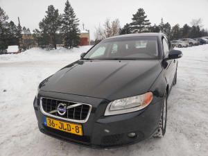 Volvo V70 2009 in Pakruojis, with an engine capacity of 2.40 L and mileage of 280 thousand km for 3900 €, photo  on AUTOMOTO.COM.LV