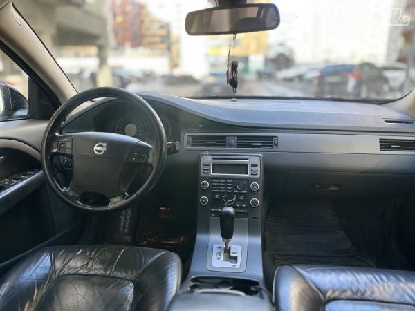 Volvo V70 2009 Viļņa, ar dzinēja tilpumu 2.40 L un nobraukumu 324 tūkst. km par 2500 €, foto 10 vietnē AUTOMOTO.COM.LV