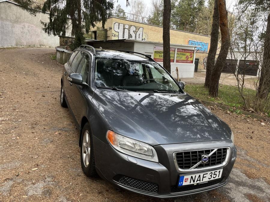 Volvo V70 2009 in Vilnius, with an engine capacity of 2.00 L and mileage of 239 thousand km for 3500 €, photo 5 on AUTOMOTO.COM.LV
