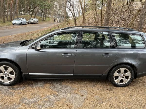 Volvo V70 2009 in Vilnius, with an engine capacity of 2.00 L and mileage of 239 thousand km for 3500 €, photo 5 on AUTOMOTO.COM.LV