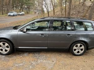 Volvo V70 2009 in Vilnius, with an engine capacity of 2.00 L and mileage of 239 thousand km for 3500 €, photo 6 on AUTOMOTO.COM.LV