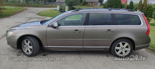 Volvo V70 2009 in Valga, with an engine capacity of 2.40 L and mileage of 500 thousand km for 3500 €, photo 2 on AUTOMOTO.COM.LV
