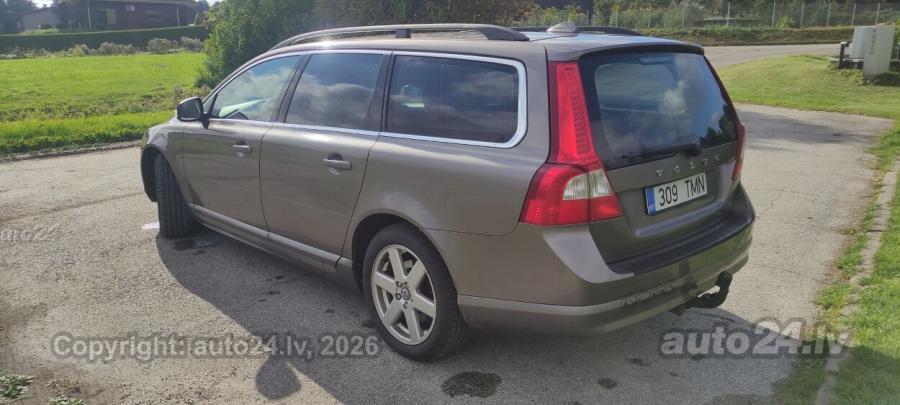Volvo V70 2009 in Valga, with an engine capacity of 2.40 L and mileage of 500 thousand km for 3500 €, photo 4 on AUTOMOTO.COM.LV