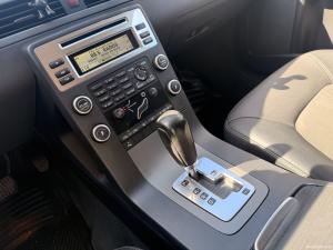 Вольво В70 2009 в Вильнюс, объемом двигателя 2.40 л и пробегом 264 тыс. км за 5300 €, фото 6 на AUTOMOTO.COM.LV