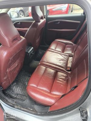 Volvo V70 2009 Viļņa, ar dzinēja tilpumu 2.40 L un nobraukumu 350 tūkst. km par 1450 €, foto 9 vietnē AUTOMOTO.COM.LV