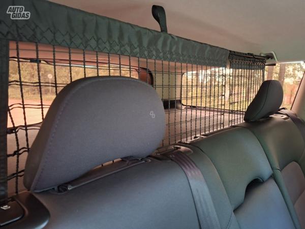 Volvo V70 2009 in Ukmerge, with an engine capacity of 2.00 L and mileage of 295 thousand km for 2950 €, photo 8 on AUTOMOTO.COM.LV
