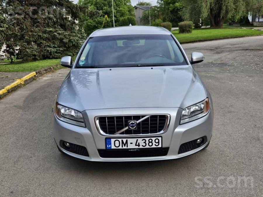 Volvo V70 2009 in Jekabpils, with an engine capacity of 2.00 L and mileage of 329 thousand km for 4890 €, photo 4 on AUTOMOTO.COM.LV