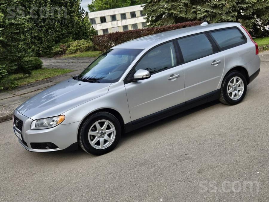 Volvo V70 2009 in Jekabpils, with an engine capacity of 2.00 L and mileage of 329 thousand km for 4890 €, photo 14 on AUTOMOTO.COM.LV