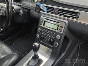 Volvo V70 2009 in Jekabpils, with an engine capacity of 2.00 L and mileage of 329 thousand km for 4890 €, photo 28 on AUTOMOTO.COM.LV