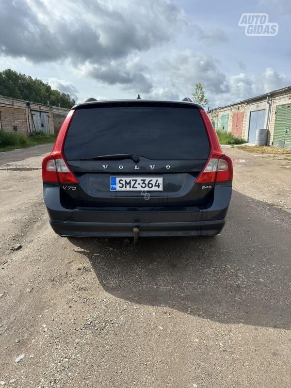 Volvo V70 2009 Naujoji Akmenė, ar dzinēja tilpumu 2.40 L un nobraukumu 512 tūkst. km par 2500 €, foto 5 vietnē AUTOMOTO.COM.LV