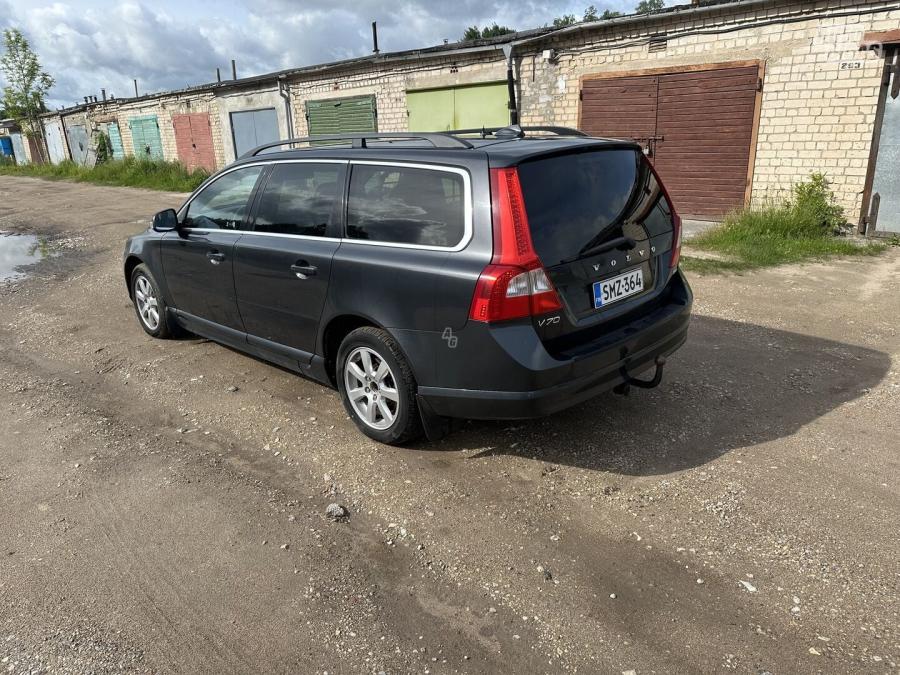 Вольво В70 2009 в Науйойи-Акмяне, объемом двигателя 2.40 л и пробегом 512 тыс. км за 2500 €, фото 7 на AUTOMOTO.COM.LV