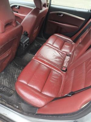 Volvo V70 2009 Viļņa, ar dzinēja tilpumu 2.40 L un nobraukumu 350 tūkst. km par 1400 €, foto 11 vietnē AUTOMOTO.COM.LV
