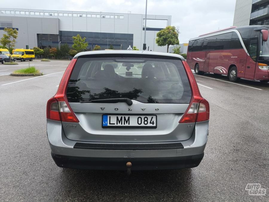Volvo V70 2009 Viļņa, ar dzinēja tilpumu 2.40 L un nobraukumu 350 tūkst. km par 1350 €, foto 7 vietnē AUTOMOTO.COM.LV