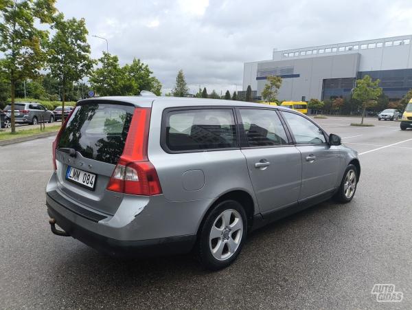 Volvo V70 2009 Viļņa, ar dzinēja tilpumu 2.40 L un nobraukumu 350 tūkst. km par 1350 €, foto 5 vietnē AUTOMOTO.COM.LV