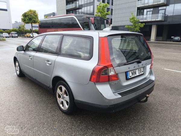 Volvo V70 2009 Viļņa, ar dzinēja tilpumu 2.40 L un nobraukumu 350 tūkst. km par 1350 €, foto 7 vietnē AUTOMOTO.COM.LV