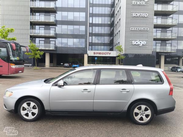 Volvo V70 2009 Viļņa, ar dzinēja tilpumu 2.40 L un nobraukumu 350 tūkst. km par 1350 €, foto 8 vietnē AUTOMOTO.COM.LV