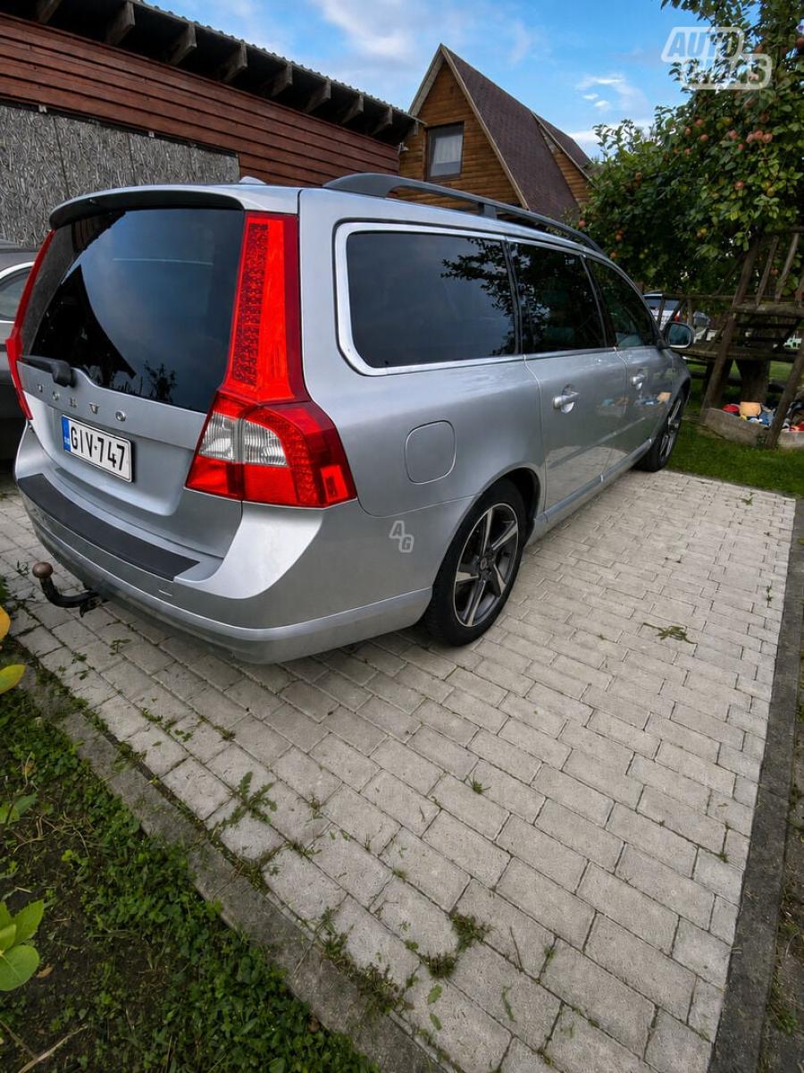 Volvo V70 2009 Panevēža, ar dzinēja tilpumu 1.60 L un nobraukumu 375 tūkst. km par 3399 €, foto 6 vietnē AUTOMOTO.COM.LV