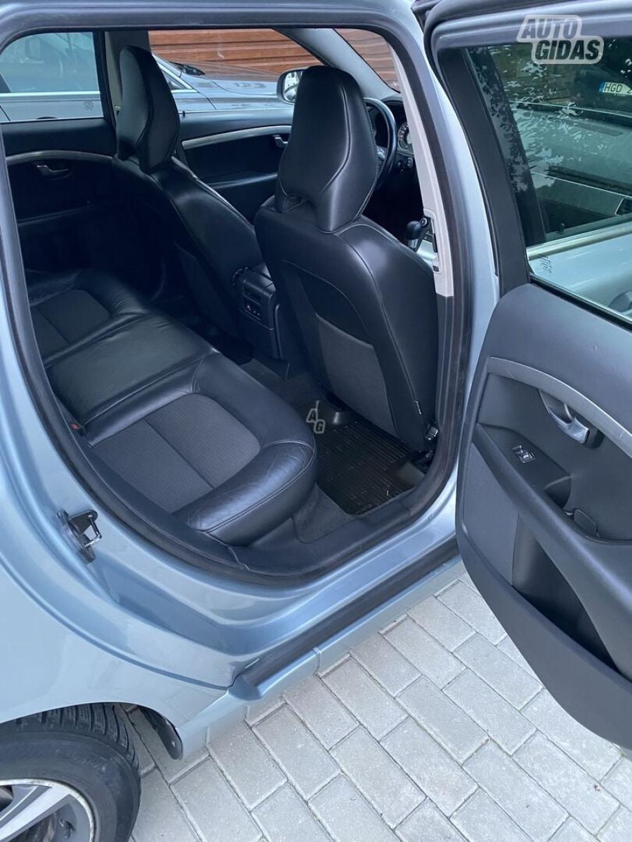 Volvo V70 2009 Panevēža, ar dzinēja tilpumu 1.60 L un nobraukumu 375 tūkst. km par 3399 €, foto 9 vietnē AUTOMOTO.COM.LV