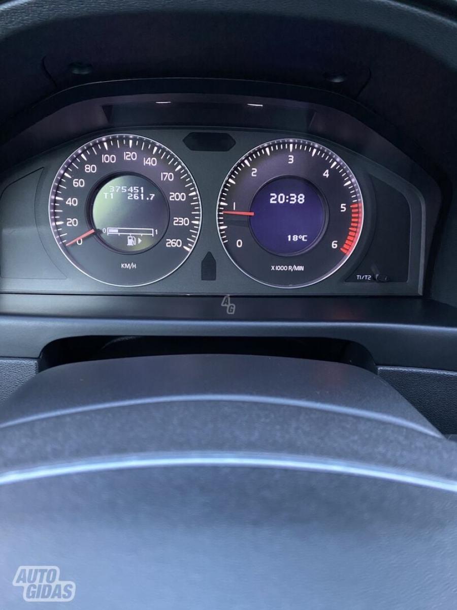 Volvo V70 2009 Panevēža, ar dzinēja tilpumu 1.60 L un nobraukumu 375 tūkst. km par 3399 €, foto 13 vietnē AUTOMOTO.COM.LV