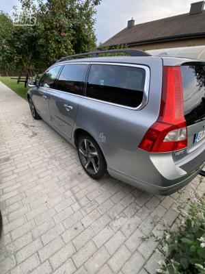 Volvo V70 2009 in Panevezys, with an engine capacity of 1.60 L and mileage of 375 thousand km for 3399 €, photo 6 on AUTOMOTO.COM.LV