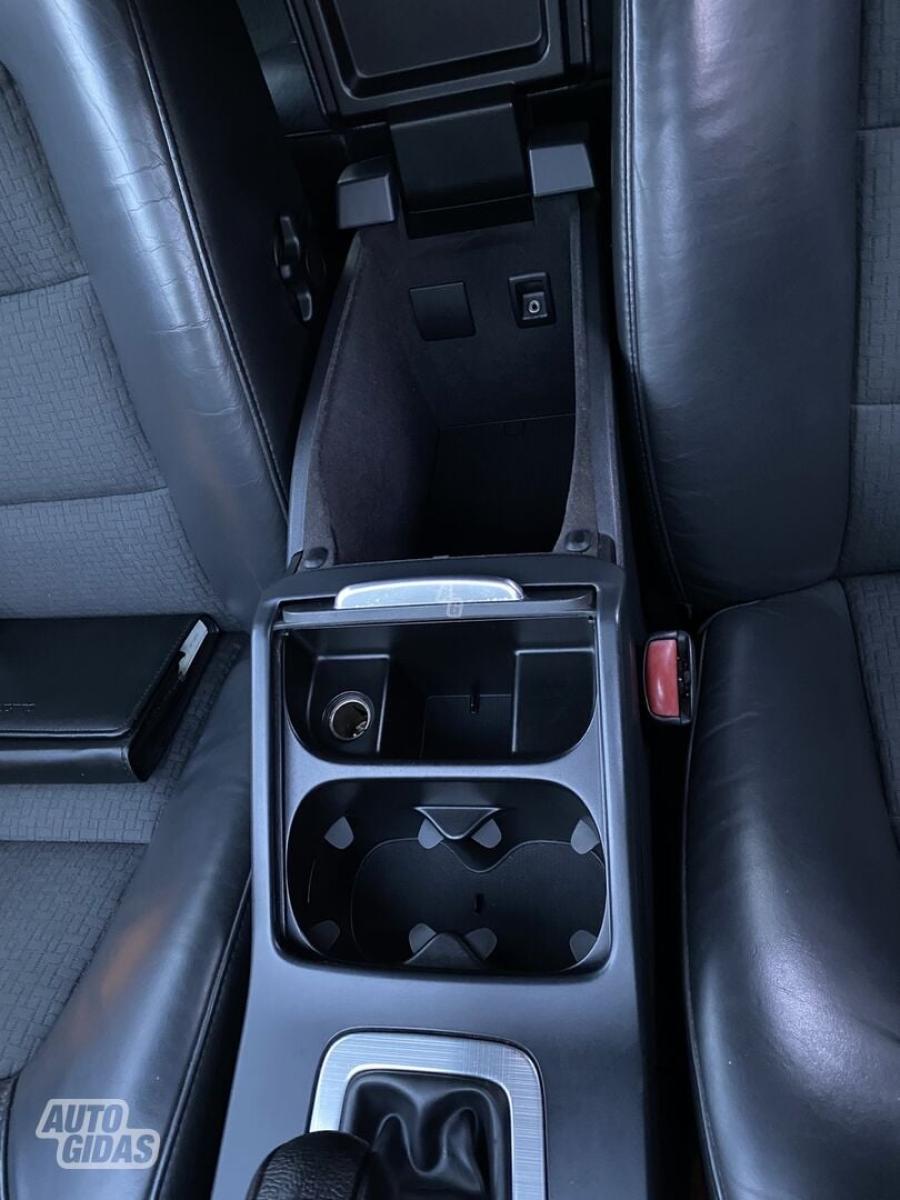Volvo V70 2009 in Panevezys, with an engine capacity of 1.60 L and mileage of 375 thousand km for 3399 €, photo 15 on AUTOMOTO.COM.LV