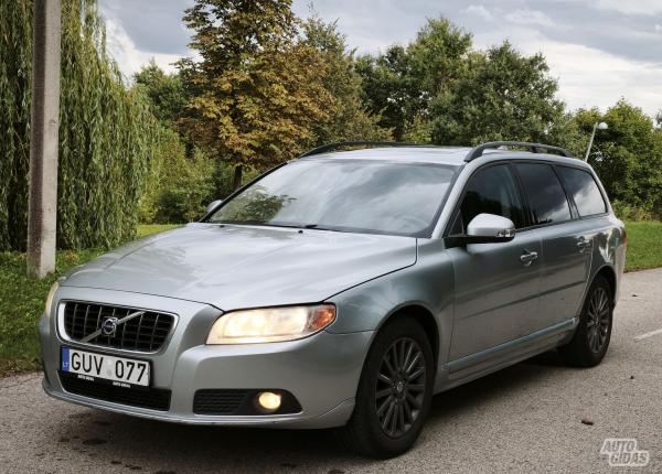 Volvo V70 2009 in Jonava, with an engine capacity of 2.00 L and mileage of 399 thousand km for 3000 €, photo 5 on AUTOMOTO.COM.LV