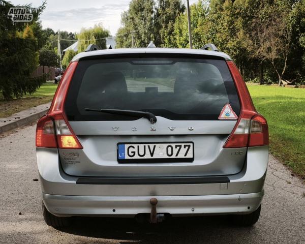 Volvo V70 2009 in Jonava, with an engine capacity of 2.00 L and mileage of 399 thousand km for 3000 €, photo 8 on AUTOMOTO.COM.LV