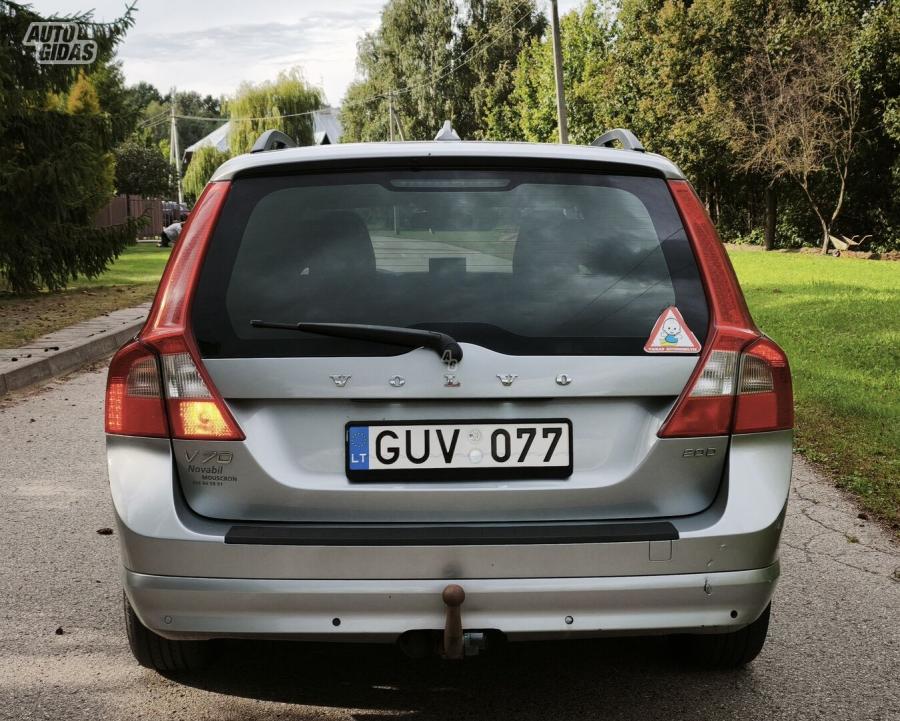 Volvo V70 2009 in Jonava, with an engine capacity of 2.00 L and mileage of 399 thousand km for 3000 €, photo 8 on AUTOMOTO.COM.LV