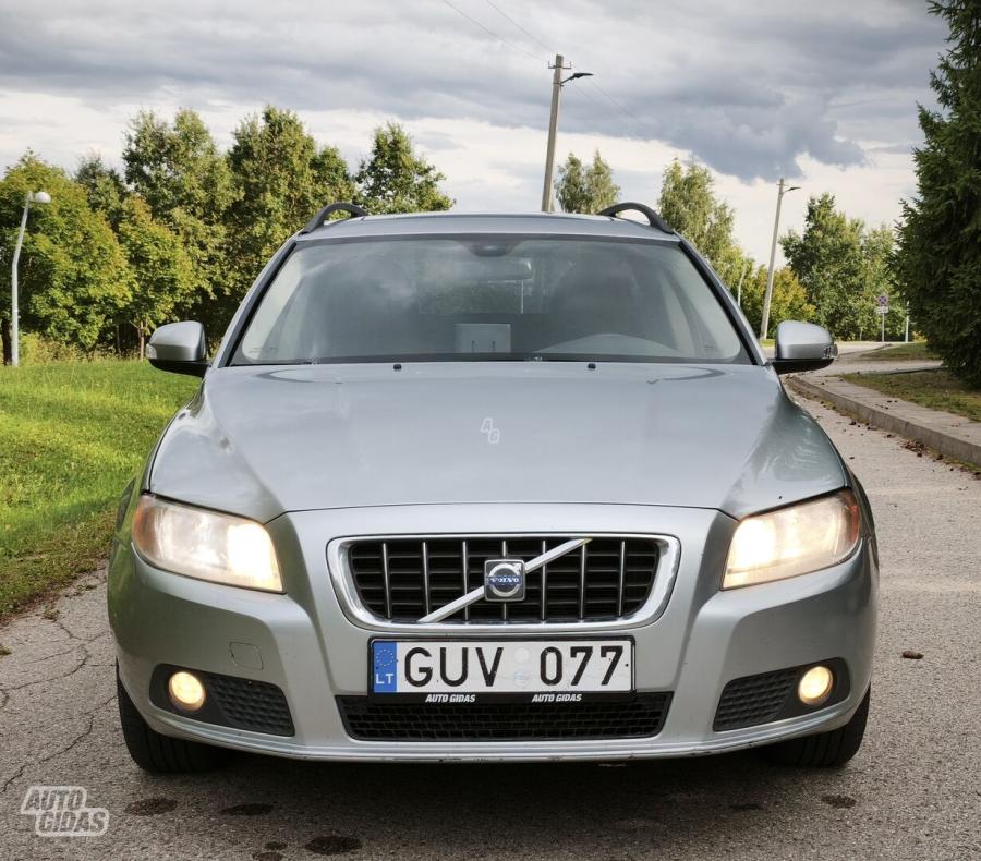 Volvo V70 2009 in Jonava, with an engine capacity of 2.00 L and mileage of 399 thousand km for 3000 €, photo 11 on AUTOMOTO.COM.LV