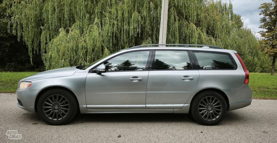 Volvo V70 2009 in Jonava, with an engine capacity of 2.00 L and mileage of 399 thousand km for 3000 €, photo 13 on AUTOMOTO.COM.LV