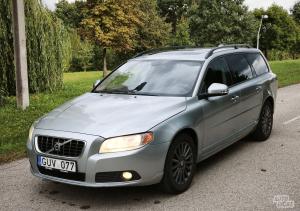 Volvo V70 2009 in Jonava, with an engine capacity of 2.00 L and mileage of 399 thousand km for 3000 €, photo 19 on AUTOMOTO.COM.LV